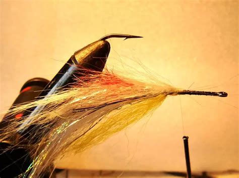 How To Tie A Pike Fly Drowning Worms