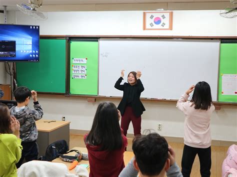 카타르 한국 초등학교 뇌교육 수업 참관 카타르 도하시에 사무소를 둔 중동 뇌교육brain Education Middle East 모하메드 아부 자이나부 대표와 뇌