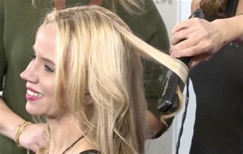 How To Get Perfect Curls The Upper Hand