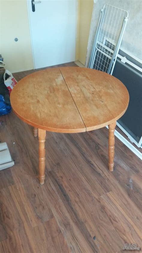 Продавам трапезна разтегателна маса Маса Мебели за дома и офиса