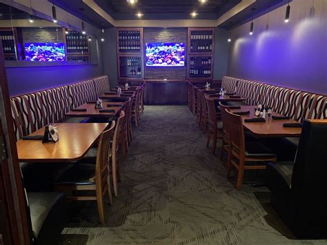 Red Rocks Cafe In Birkdale Village Burgers Pasta And Seafood Huntersville