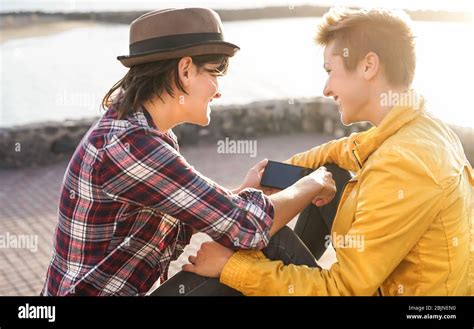 Junge Lesben Fotos Und Bildmaterial In Hoher Auflösung Alamy