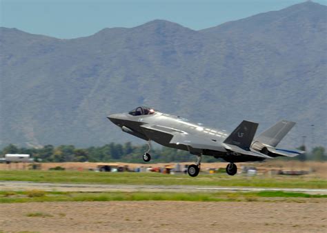 Luke Afb Celebrates 100th F 35 Flight Air Education And Training
