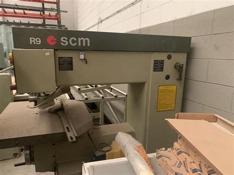 Scm R9 Vertical Router