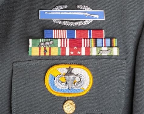 Vietnam War Us Army Class A Dress Jacket Airborne Ranger 525th Emib