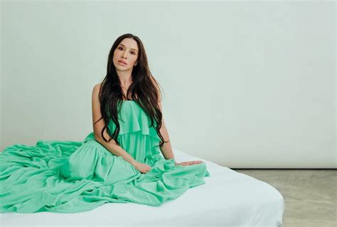 Sophia Khan Lancar Ulu Soliel Produk Cantik Lestari Mesra Bumi