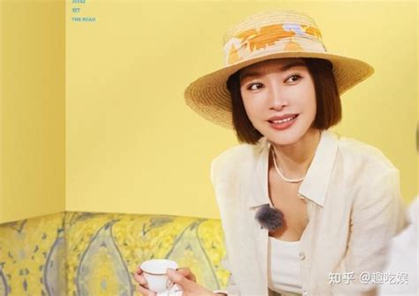 秦岚真是个活宝，凭借一张嘴和嘶哑嗓音，荣获“电音朵拉”称号 知乎