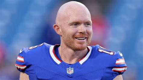 Giants Cut Ties With 100 Game Former Nfl Leader