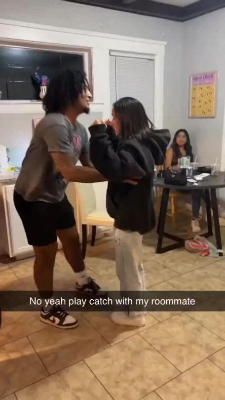 The Twins Doing This With Shrimpy A Twistedheartslonging On Tumblr