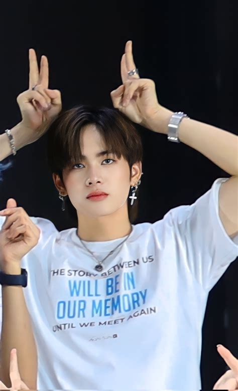 [잡담] K 뷰티 스타일 느낌나는 소년판타지 산타 태국 인스티즈 Instiz K Pop 예능 카테고리