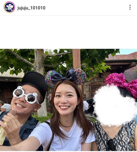写真・画像 2枚目 井戸田潤、前妻・安達祐実との17歳娘＆モデル妻とディズニー満喫 「素敵な家族の形だな」「応援したくなる