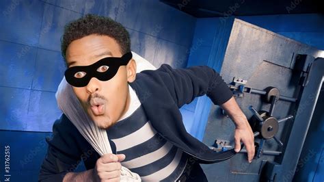 Sidee Loo Noqdaa Tuug🤣 Thief Simulator Youtube