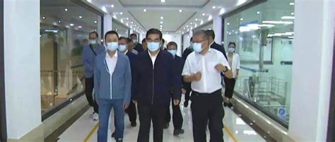 丁绣峰赴和林格尔新区调研发展企业内蒙古
