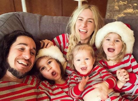 Sarah Blackwood Canadian Singer Height Weight Age Spouse Bio