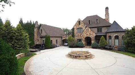 Inside Kim Zolciak And Kroy Biermanns 55 Million Georgia Mansion