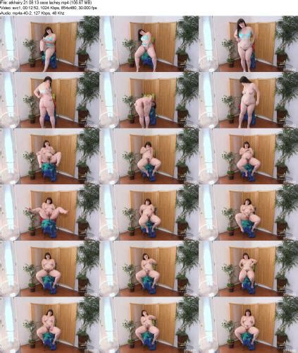 Cece Lachey Scene Desc Cece Lachey Gets Naked And Sits With Spread