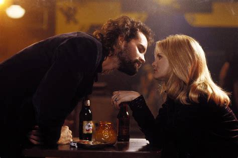 Jennifer Jason Leigh