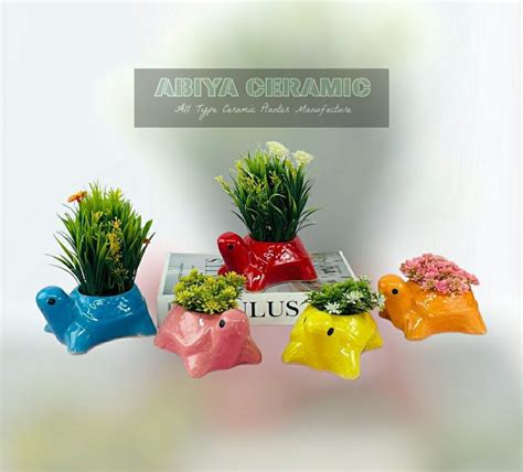 Exclusive Turtle Animal Shape Ceramic Pot Planter At ₹ 52piece