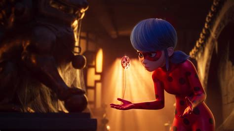 دختر کفشدوزکی و گربه سیاه بیداری انیمیشن و کارتون آفرینک