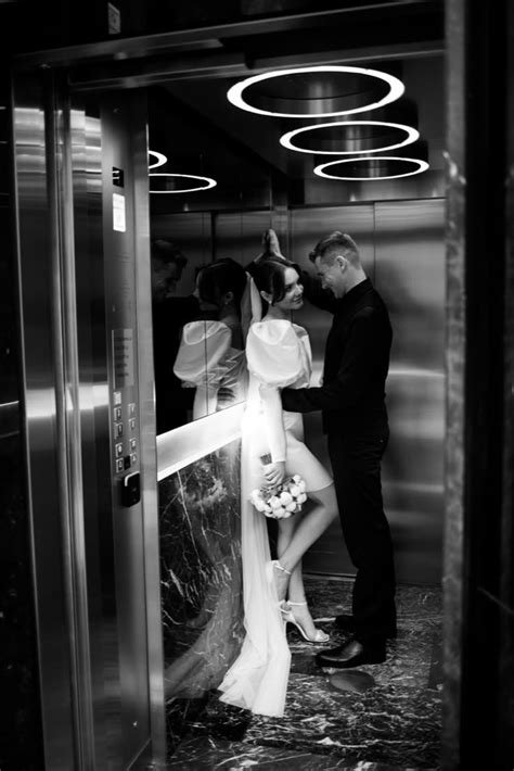 Свадебная фотоссесия в отеле Фото в лифте невеста Свадьба в отеле Предсвадебная фотосессия