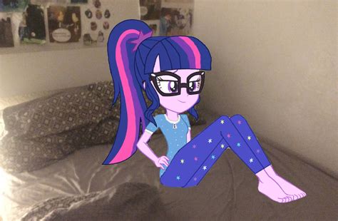 Sci Twi Wants To Massage Her Feet By Yungdeez On Deviantart