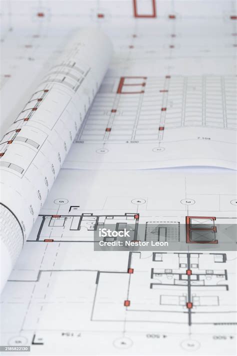 롤링된 건축 및 건설 계획의 수직 보기 주거용 건물 디자인 프로젝트를 위한 기술적 청사진 0명에 대한 스톡 사진 및 기타 이미지 Istock