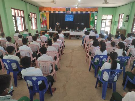 ကျွန်းစုမြို့နယ်တွင် ကျောင်းသား သူများအား နိုင်ငံသားစိစစ်ရေးကတ်ပြားများ ဆောင်ရွက်ပေး
