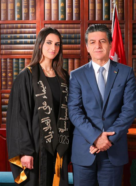 شيماء علي الخلايلة مبروك التخرج