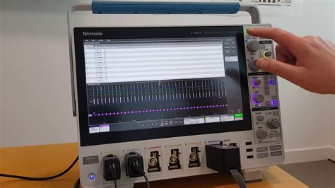 Tektronix 4 Series Mso Search And Trigger On Spi Youtube