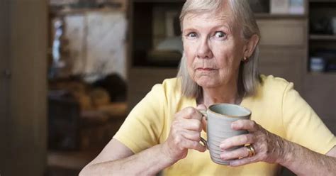 I Offered To Let My Mom Live With Me Under The Exact Same Terms I Lived With Her As A Teen