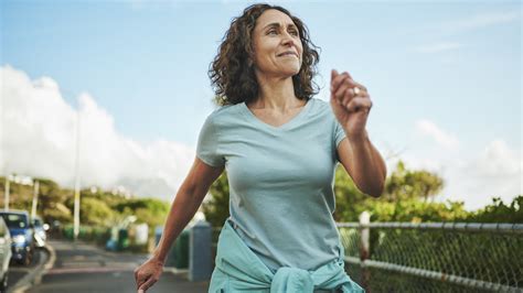 16 Benefits Of Simply Taking A Walk Everyday