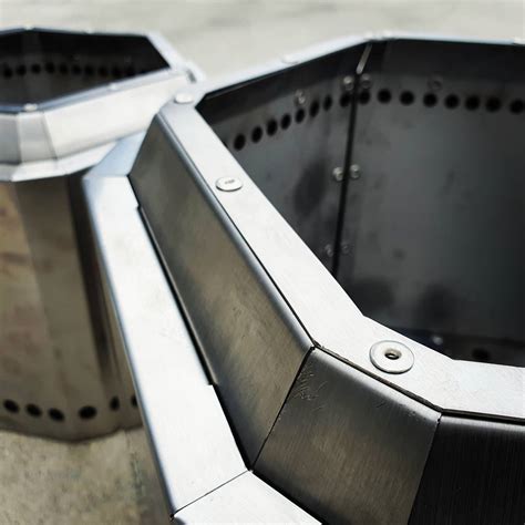 프리모리캠핑 곧 판매합니다~ 프리모리캠핑 네이버 카페에서 확인바래요~ 캠핑화로대 화로대추천 육각테이블 프리모리캠핑 감성화로대 Instagram