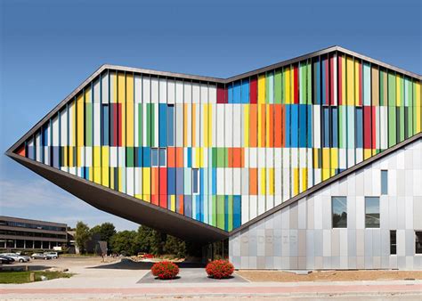 Academie Mwd Optical Illusion Facade By Carlos Arroyo