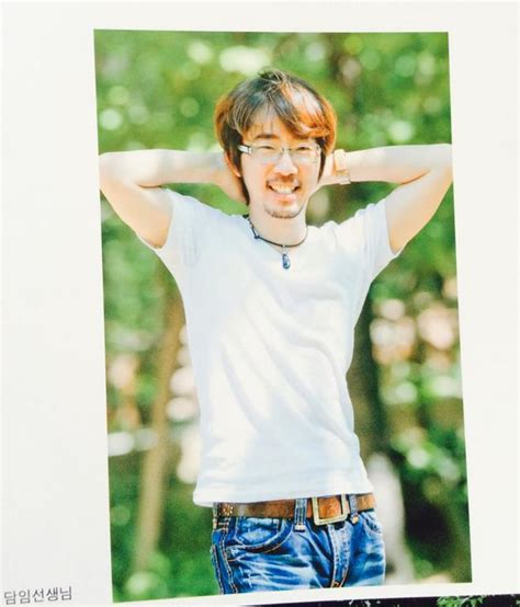 학생이 안웃겨서 선생님이 웃기는 졸업사진 사진6장 오펀 디스커스