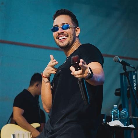 Litto Lins Lyrics Songs And Albums Genius