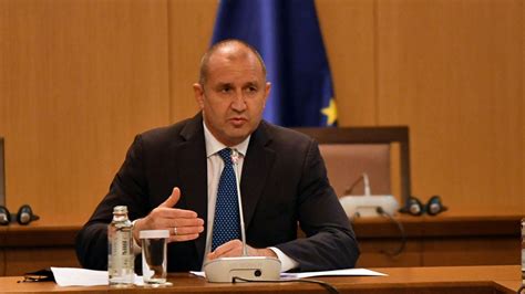 Румен Радев към Шарл Мишел Малкият и средният бизнес трябва да бъдат подпомогнати ефективно на