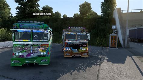 කූබියෝ බස් එකේ අනතුරු දායක මාර්ගයක ඒ අස්සේ ට්‍රැෆික් Youtube