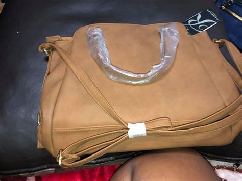 Melissa Simonis Business