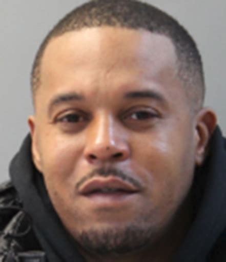 Nicki Minaj Um Did She Just Marry Her Convicted Sex Offender Bf