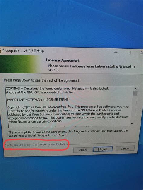 Installing Notepad And I Noticed This Rfunny