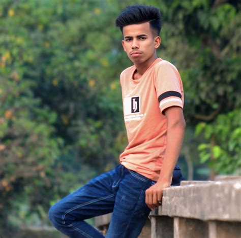 Md Emon