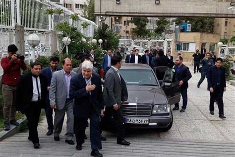 محمد هاشمی‌ رفسنجانی داوطلب انتخابات ریاست‌ جمهوری شد عکس