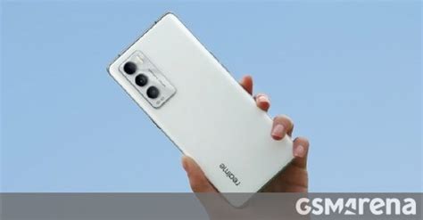 Realme GT Master Explorer Edition white color variant appears in ...