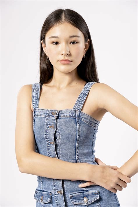 Isabelle Assets Model Agency