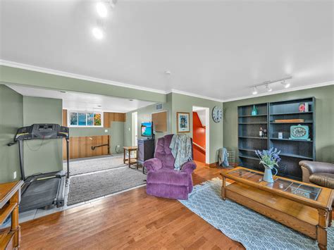 Sylvia Sylvia Biederman Deerbrook Realty Inc