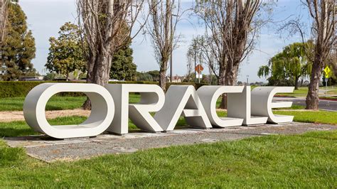 Orcl Stock Is Betting Its Cloud Services Will Continue Its Growth Story