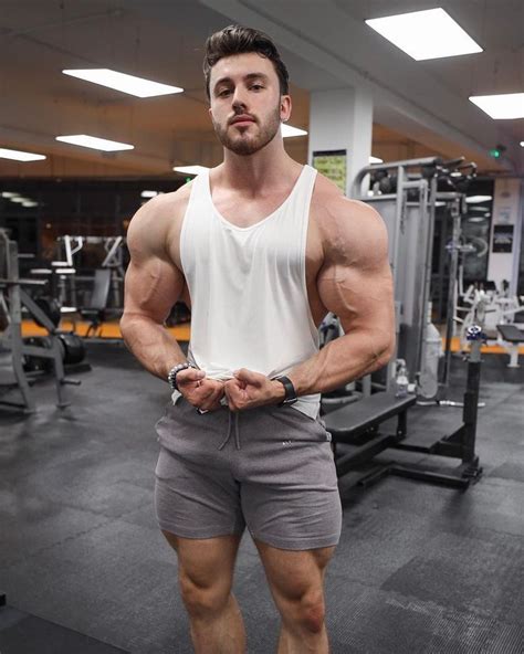 26 Brandon Harding Ideas To Save Today Muscle Men Brandon Muscular Men And More