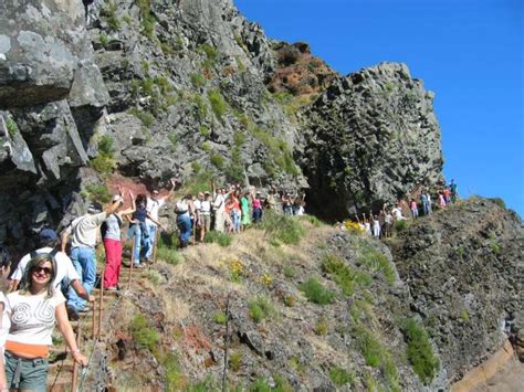Hiking Tour In Pico Do Areeiro And Pico Ruivo The Highest Peaks Of Madeira Island Experitour Com