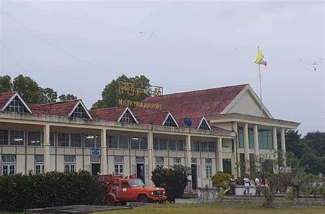 မြစ်ကြီးနားလေဆိပ်တွင် လေကြောင်းခရီးစဉ်များ ရပ်နား