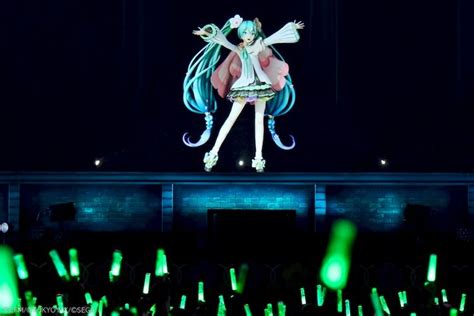Best 13 Hatsune Miku Vocaloid Live In Tokyo Artofit